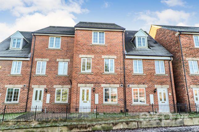 Spittal Hardwick Lane, Castleford WF10, 4 bedroom town house for sale ...