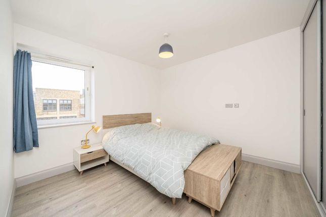 Devonhurst Place, Heathfield Terrace, London W4, studio for sale ...