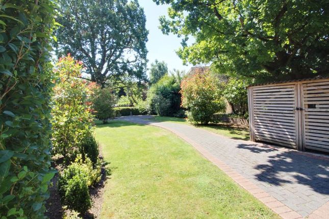 Tolmers Gardens, Cuffley, Potters Bar EN6, 2 bedroom flat for sale ...