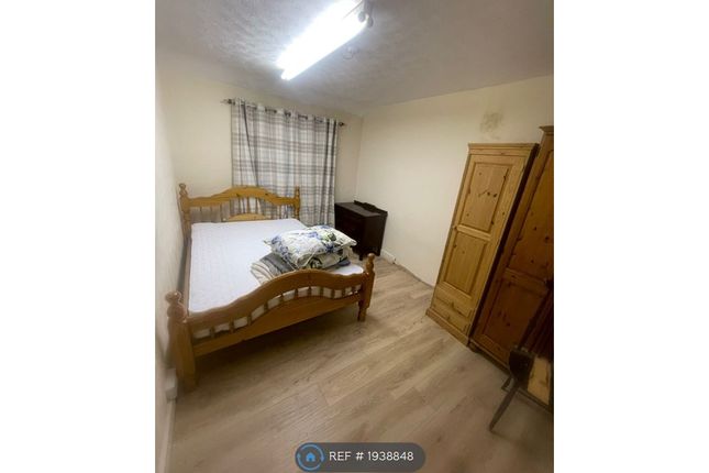 Furnival Avenue, Slough SL2, room to rent - 66395570 | PrimeLocation