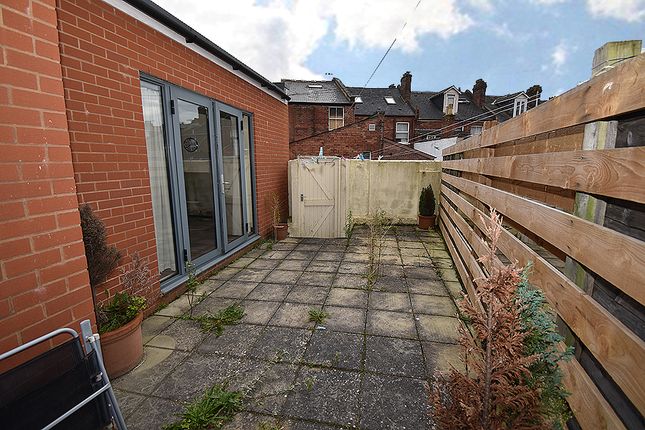 Howell Road, Central Exeter EX4, 2 bedroom flat for sale - 53703243 ...