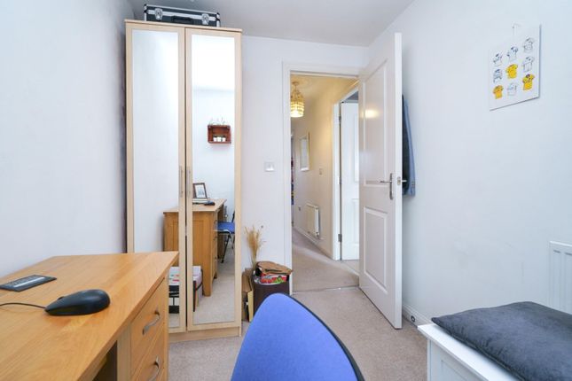 Rosemary Way Melksham Sn12 3 Bedroom Semi Detached House For Sale