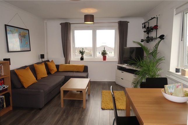 2 bed flat for sale in Rossetti Close, Basingstoke, Hampshire RG24 - Zoopla