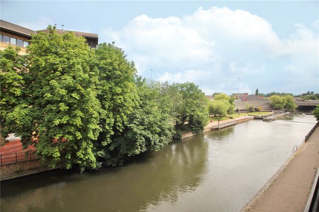 Riverside House, Fobney Street, Reading, Berkshire RG1, 3 bedroom flat ...