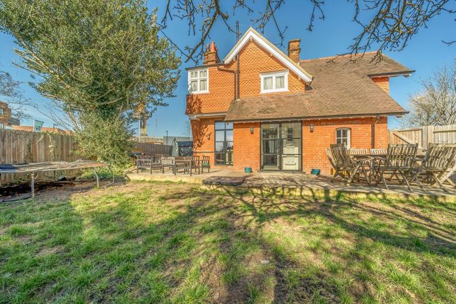 Springfield Drive, London SW17, 3 bedroom detached house for sale ...