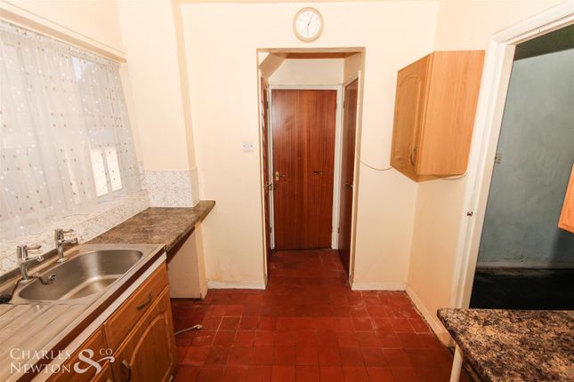 Lawrence Avenue, Eastwood, Nottingham NG16, 3 bedroom semi-detached ...