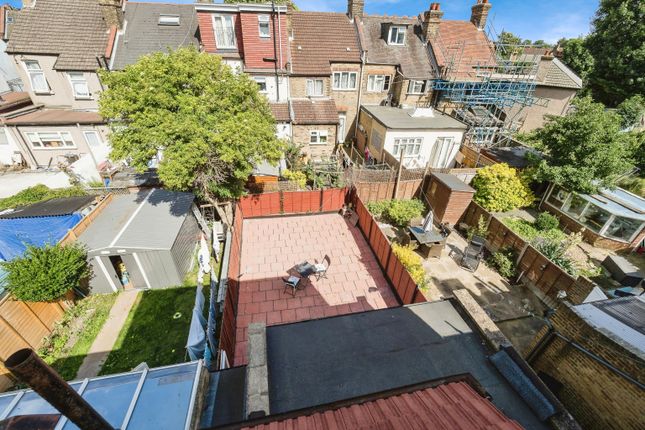 Plaistow, London E13, 4 bedroom terraced house for sale - 67712669 ...
