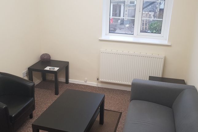 Eastgate, Cowbridge CF71, office to let - 64422374 | PrimeLocation