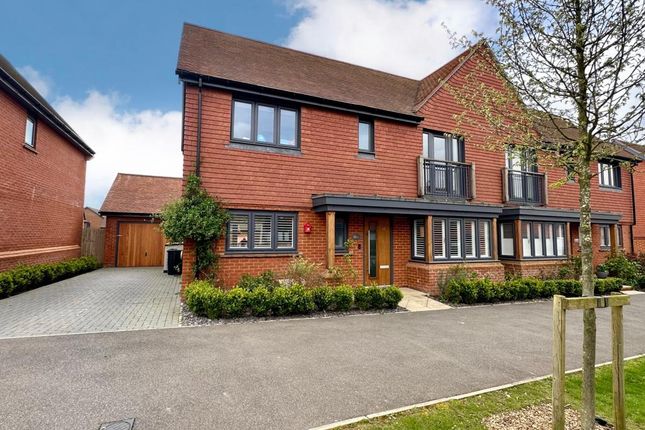 Bellevue Farm Road, Pease Pottage, Crawley RH11, 3 bedroom semi ...