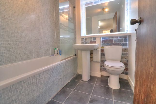 Elmvale Row, Glasgow G21, 2 bedroom flat for sale - 63896284 ...