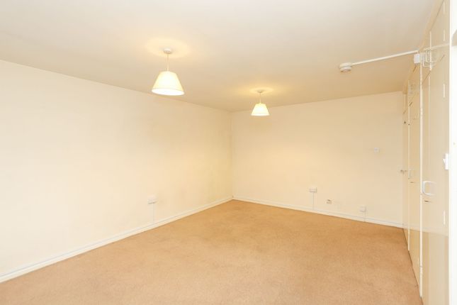 Endcliffe Vale Road, Hallam Chase S10, studio to rent - 66840115 ...
