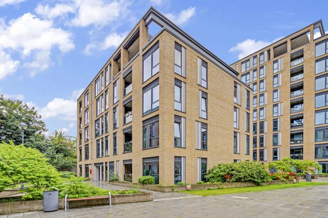 Summerbee House, Eltringham Street, London SW18, 2 bedroom flat for ...