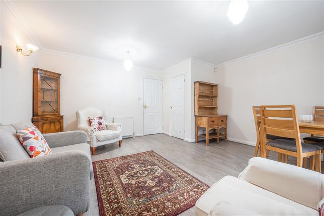 Denton Road Wokingham Berkshire Rg40 2 Bedroom Terraced House For