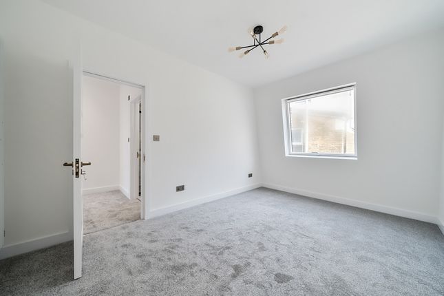 Bedford Mews, Aitken Road, London SE6, 2 bedroom detached house for ...