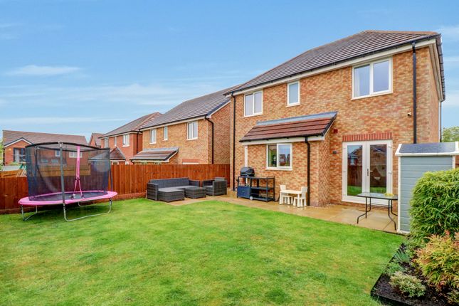 Sand Martin Avenue, Wesham, Preston PR4, 4 bedroom detached house for ...