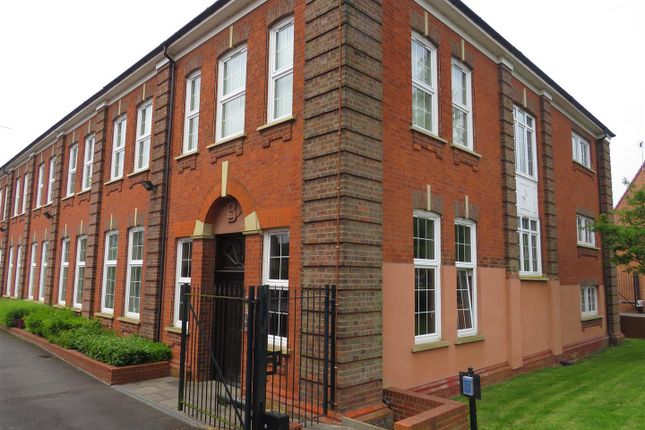 2 bed flat to rent in Bluemels Drive, Wolston, Coventry CV8 - Zoopla