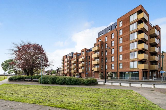 Erith High Street, Erith DA8, 2 bedroom flat for sale - 67333593 ...