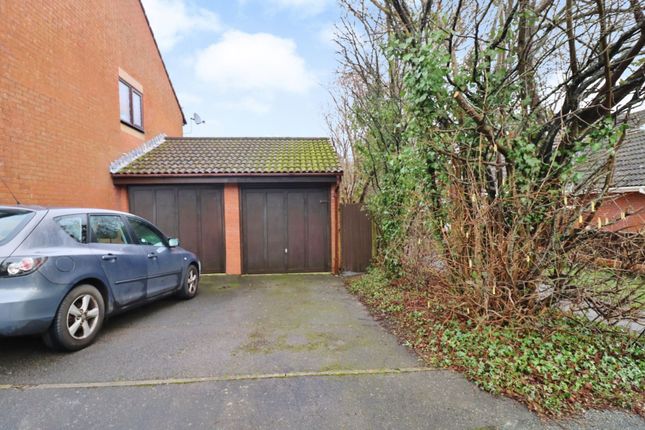 Mallow Road, Hedge End SO30, 2 bedroom terraced house for sale ...