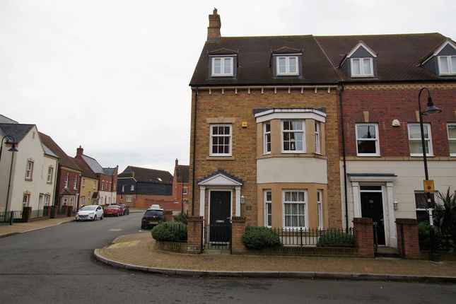 Charles Harding Sn1 Property For Sale From Charles Harding Estate