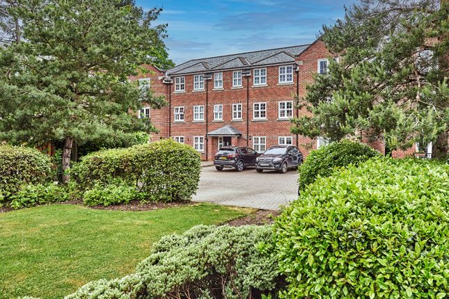 Lime Tree Court, London Colney, St. Albans, Hertfordshire AL2, 3 ...