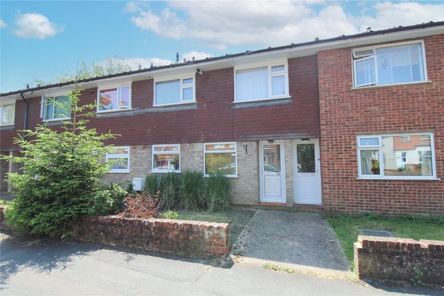 Netley Street Farnborough Hampshire Gu14 2 Bedroom Maisonette For