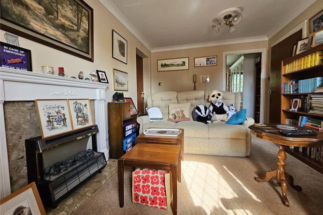 Windmill Close, Worcester, Worcestershire WR1, 2 bedroom flat for sale ...