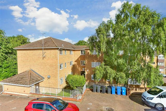 Ferrier Close, Parkwood, Gillingham, Kent ME8, 1 bedroom flat for sale ...
