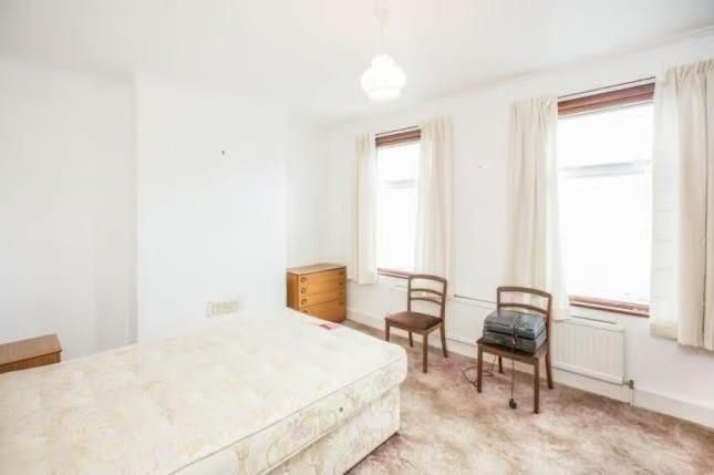 Faircross Avenue, Barking IG11, 4 bedroom town house to rent - 69364845 ...