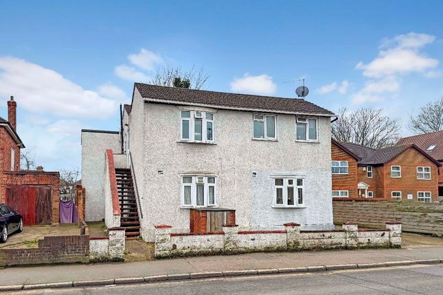 New Heston Road, Heston TW5, 2 bedroom flat to rent - 69428486 ...