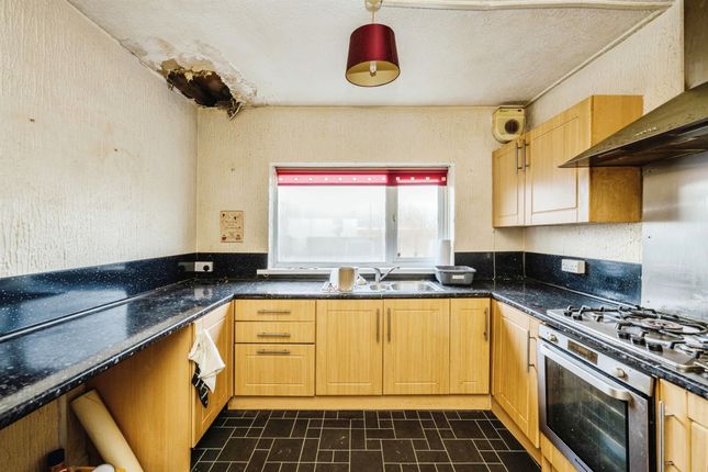 3 Bed Terraced House For Sale In Cwrt Sart Briton Ferry Neath Sa11