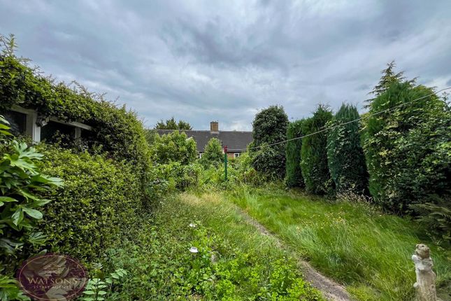 Chingford Road, Bilborough, Nottingham NG8, 3 bedroom semi-detached ...