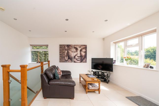 Silverthorn Drive, Longdean Park, Hertfordshire HP3, 5 bedroom detached ...