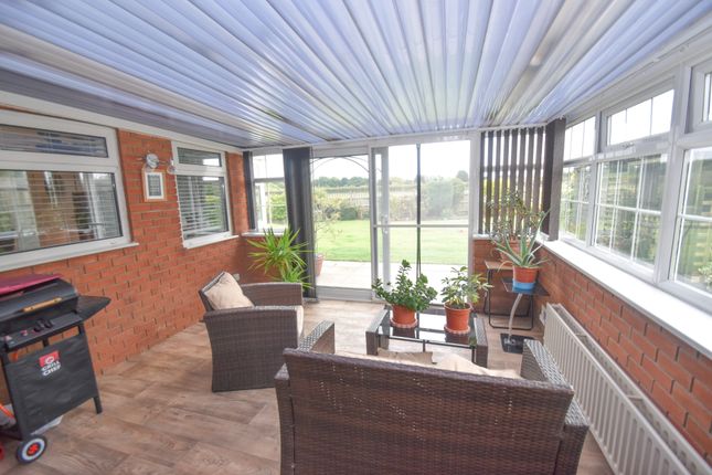 Croft Lane, Croft PE24, 3 bedroom bungalow for sale - 67772801 ...