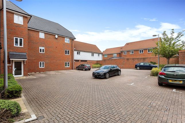 Illett Way, Faygate, Horsham, West Sussex RH12, 2 bedroom flat for sale ...