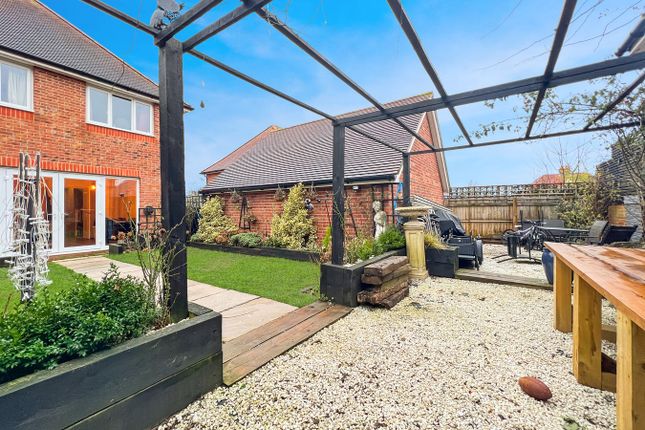 Osier Place, Braintree CM7, 4 bedroom detached house for sale ...