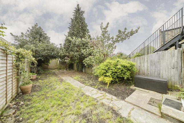 Niton Street, London SW6, 3 bedroom flat to rent - 64540156 | PrimeLocation