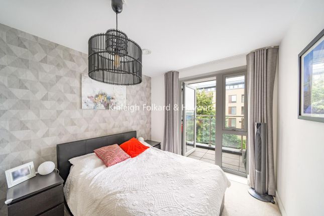High Road, Whetstone, London N20, 2 bedroom flat for sale - 70133116 ...