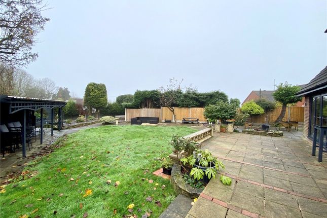 Main Road Ketley Bank Telford Shropshire Tf2 3 Bedroom Detached