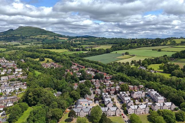 5 Chestnut Drive, Abergavenny NP7, 4 bedroom terraced house for sale ...