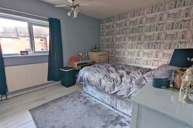 Toppham Drive, Lowedges, Sheffield S8, 3 bedroom terraced house for ...