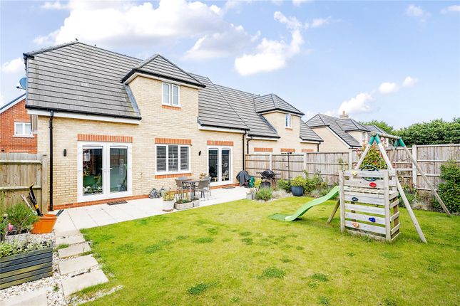 Corden Place, Codmore Hill, Pulborough, West Sussex RH20, 3 bedroom ...