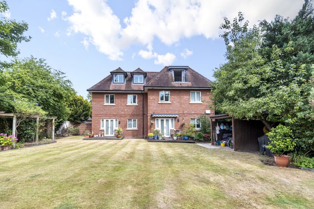 Broad Lane, Hampton TW12, 2 bedroom flat for sale - 61944346 ...