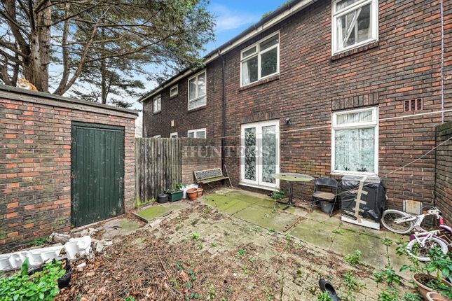 Stainsby Road, London E14, 3 bedroom terraced house for sale - 69461199 ...