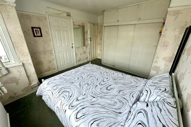 Moss Side, Knotty Ash, Liverpool L14, 3 bedroom semi-detached house for ...