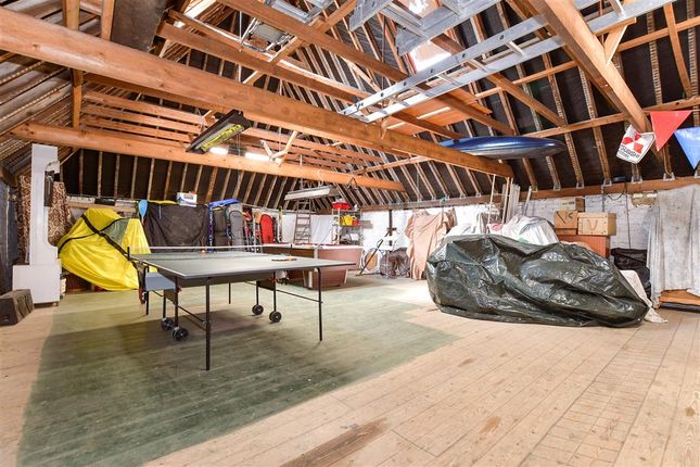 Forge Lane, East Farleigh, Maidstone, Kent ME15, 3 bedroom detached ...