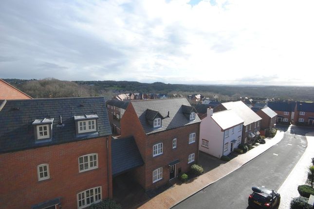 Green Moors, Lightmoor, Telford, 3Tb. TF4, 2 bedroom flat for sale ...