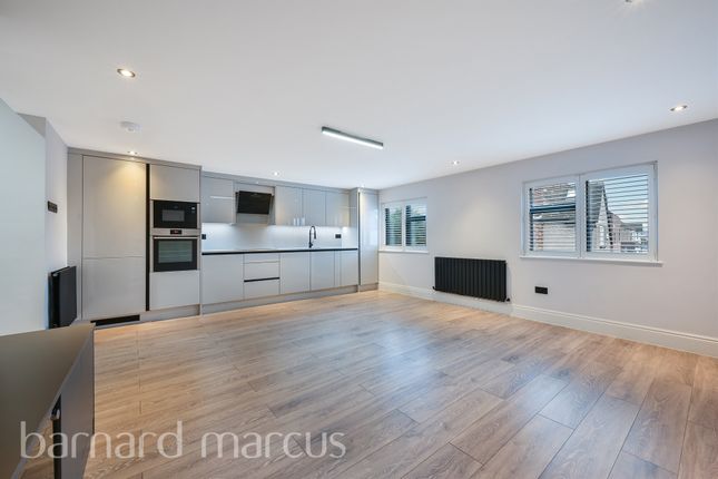 Streatham Road, Mitcham CR4, 1 bedroom flat for sale - 69266937 ...