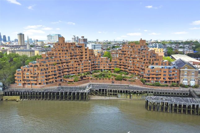 Free Trade Wharf, 340 The Highway, London E1W, 2 bedroom flat for sale ...