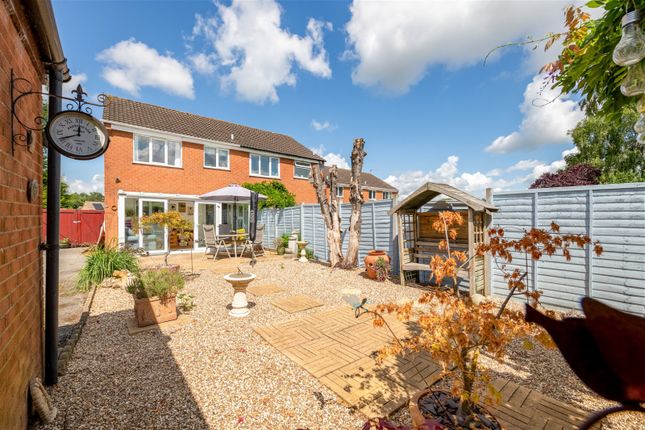 16 Leconfield Close, Doddington Park, Lincoln LN6, 3 bedroom semi ...