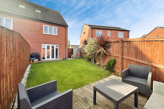 Maple Gardens, Whinmoor, Leeds LS14, 3 bedroom semi-detached house for ...